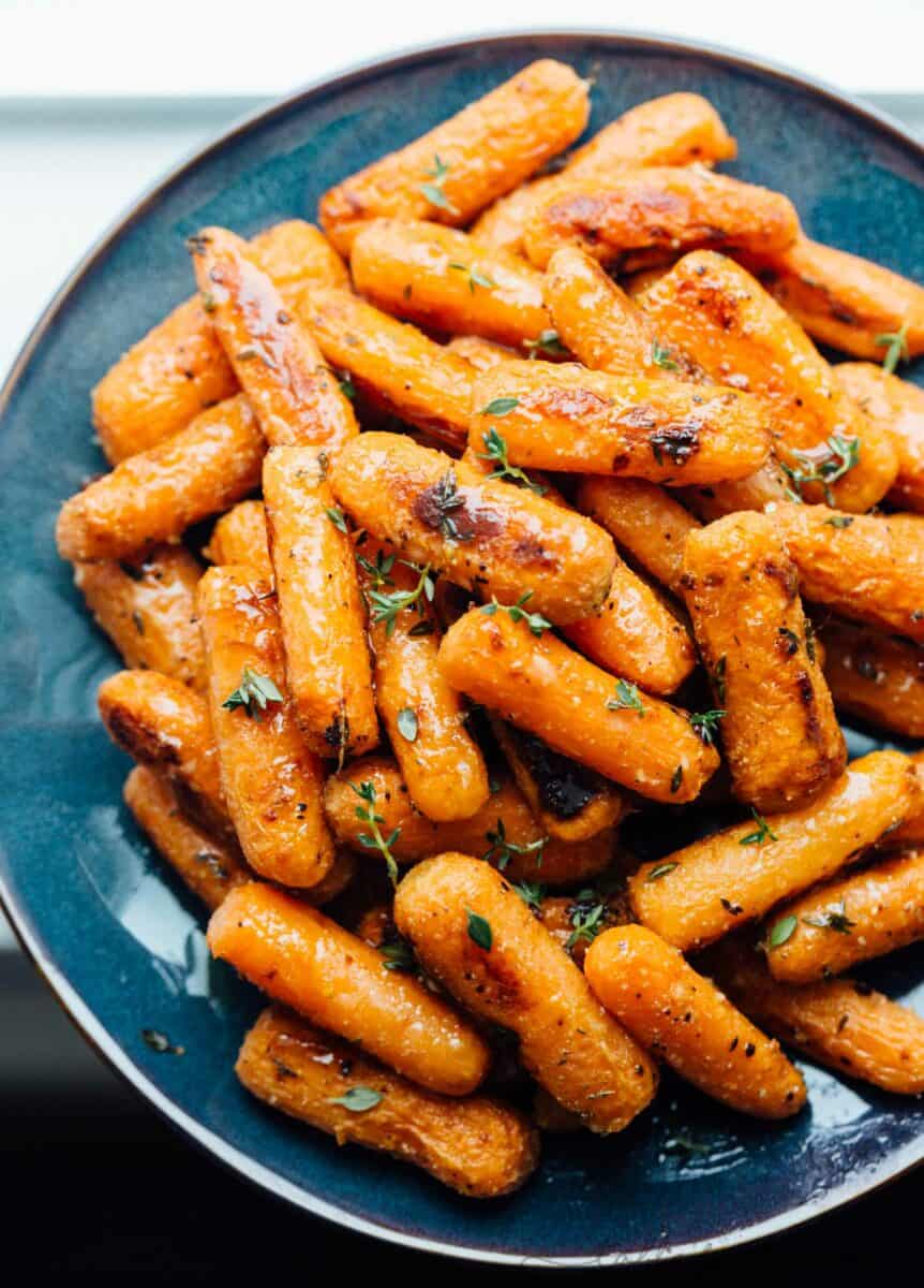 Roasted Parmesan Carrots - Roasted Carrots with Parmesan and Garlic
